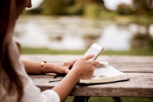 Bible Study Cell Phone (6)